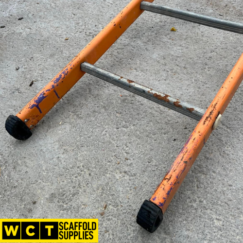 Ladders Archives | WCT Scaffold
