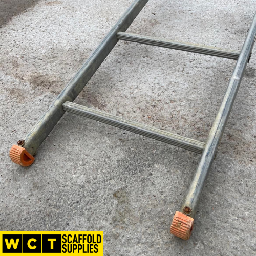 Ladders Archives | WCT Scaffold